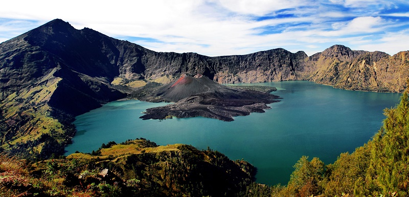 GOOD MORNING MOUNT RINJANI, HIKING TRAILS FOR CLIMBERS