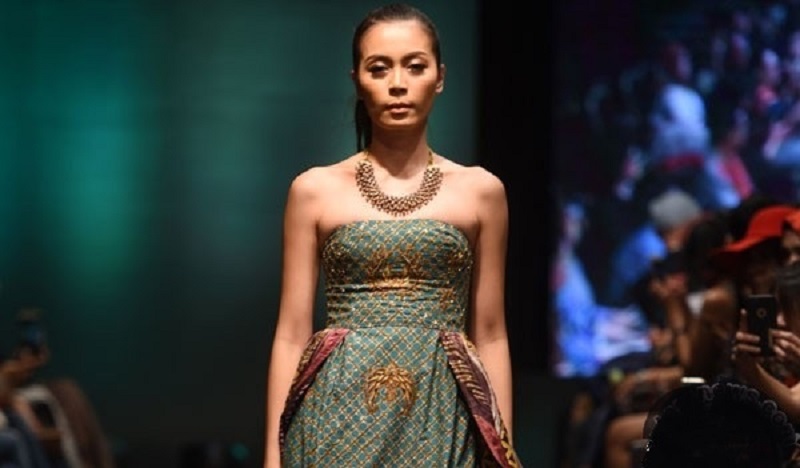 STRUGGLE OF INDONESIAN BATIK SURVIVING THE COVID-19 PANDEMIC