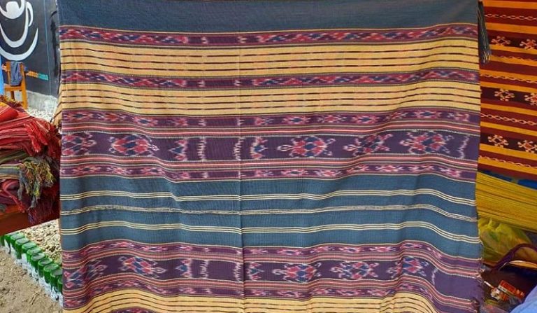 ALOR IKAT WEAVING IS ALOR WOMEN’S PRIDE DEPICT MOTIF OF FISHERMEN