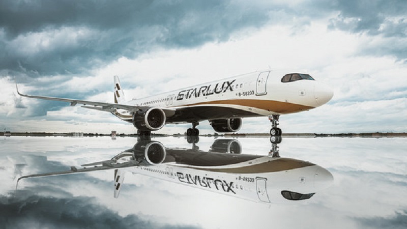 STARLUX AIRLINES ITS VERY FIRST FLIGHT LANDING IN HO CHI MINH CITY