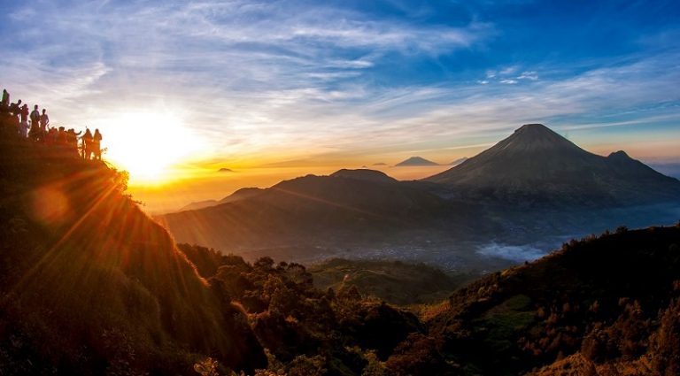 SOME TOURIST LOCATIONS THAT MUST BE VISITED WHEN IN THE DIENG PLATEAU