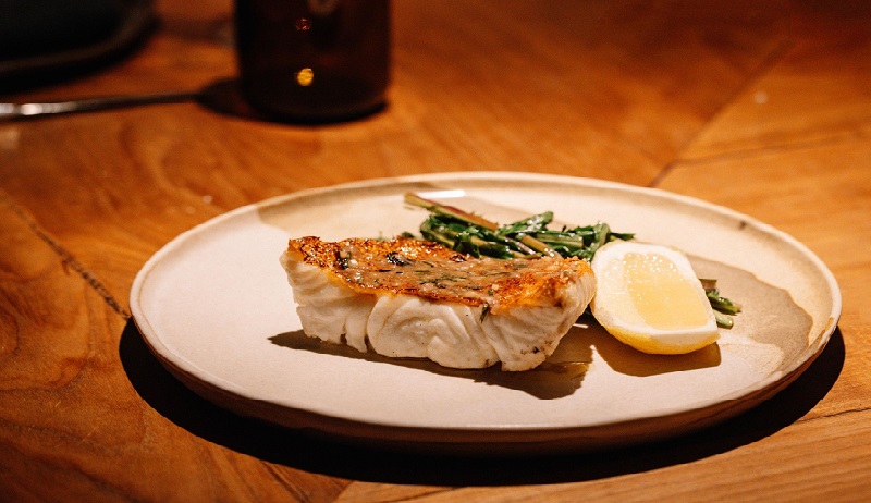 UNI RESTAURANT & BAR PRESENTS A NEW ALA CARTE MENUS AND WEEKLY DJs