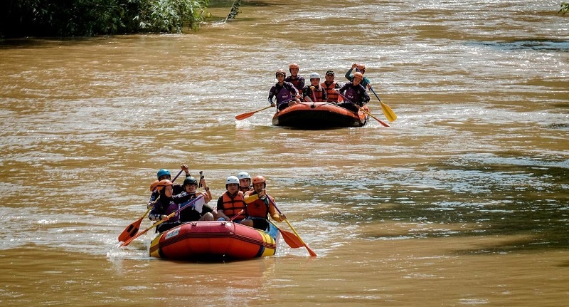 NEW ATTRACTION ‘RAFTING TOUR’ IN SELAMANIK TOURISM VILLAGE, CIAMIS