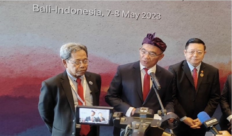 ASCC AGREES ON FOUR COMMITMENTS TO BE DISCUSSED AT ASEAN SUMMIT