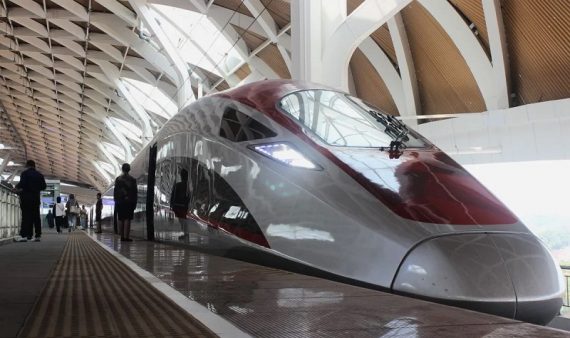 WHOOSH FAST TRAIN CARRIES RECORD-BREAKING NUMBER OF PASSENGERS