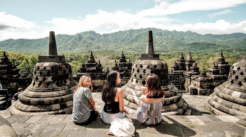 INDONESIA's BOROBUDUR TEMPLE TARGETS 1.7 MILLION VISITORS IN 2025